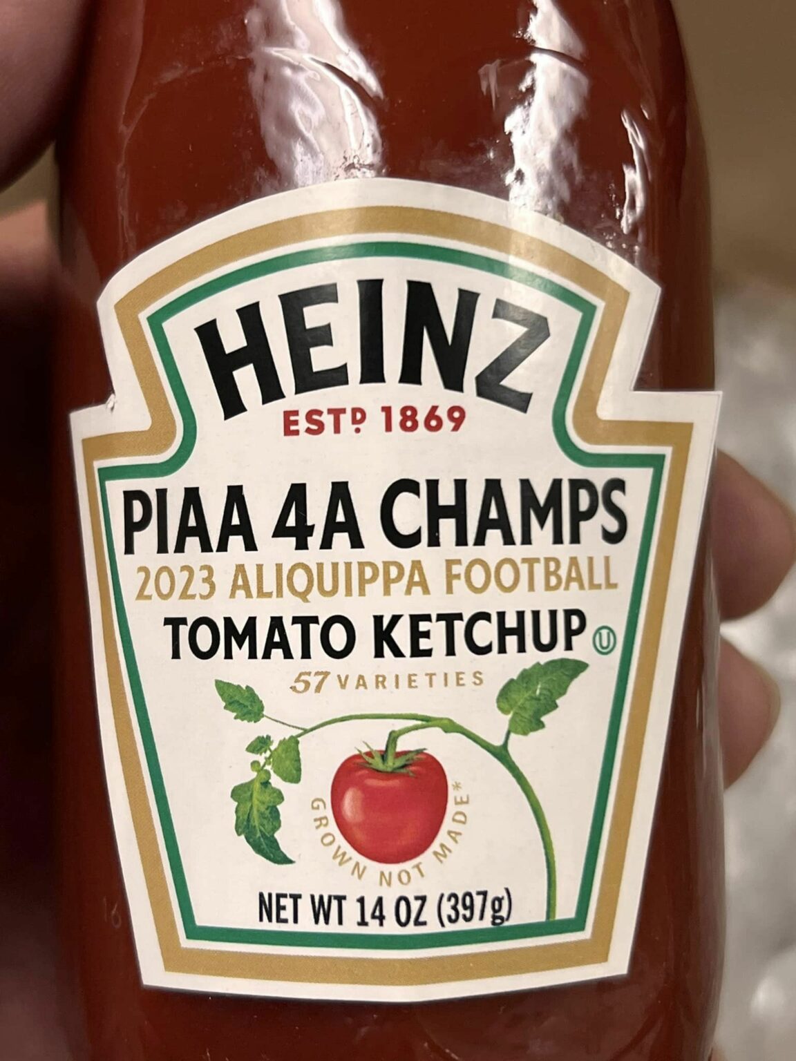 Quips receive custom ketchup bottles from Heinz - Beaver County Radio