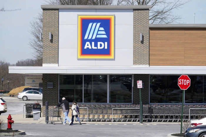 ALDI's grocery store opens on Banksville Road in Pittsburgh - Beaver ...