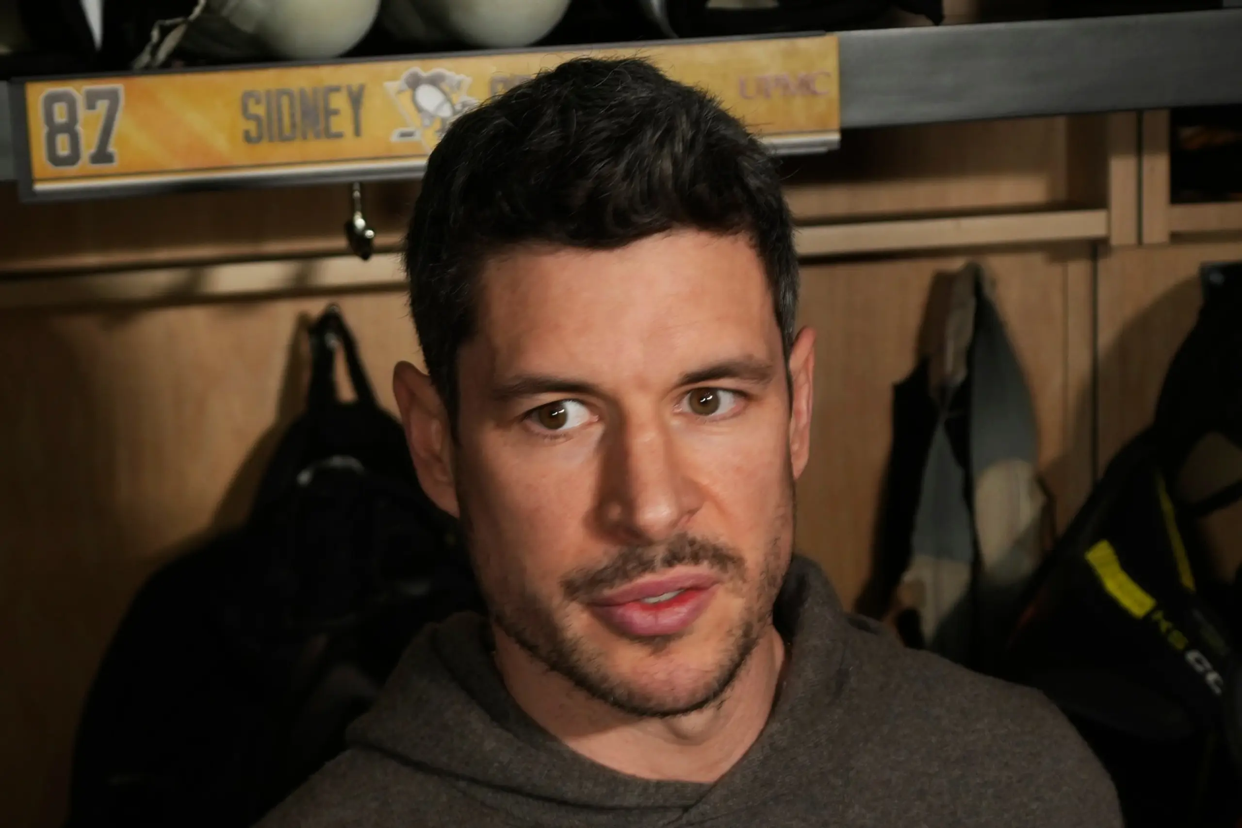 Penguins captain Sidney Crosby joins Team Canada at world hockey ...