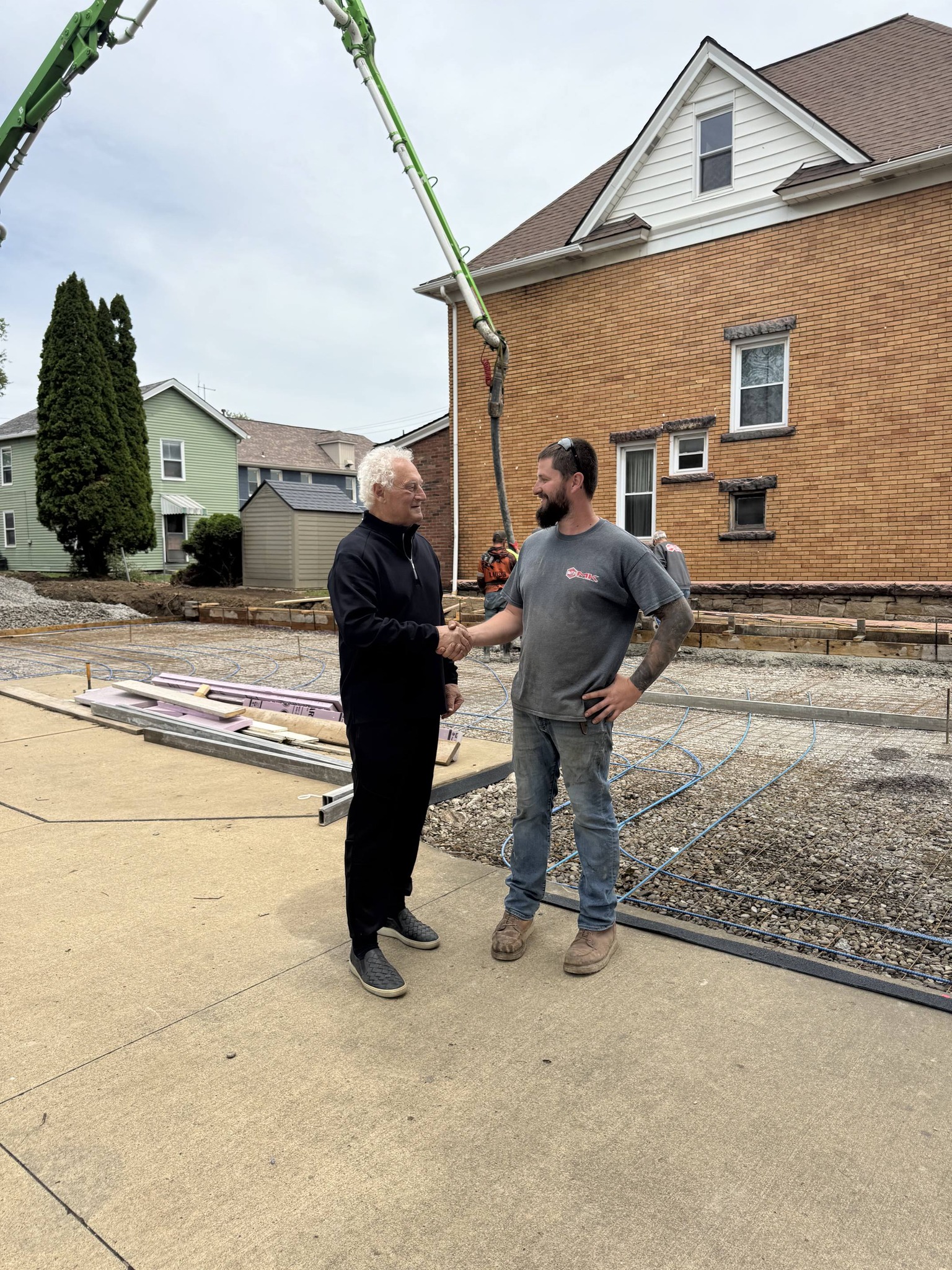 New entrance to parking lot of Dr. George Zambelli's office in ...